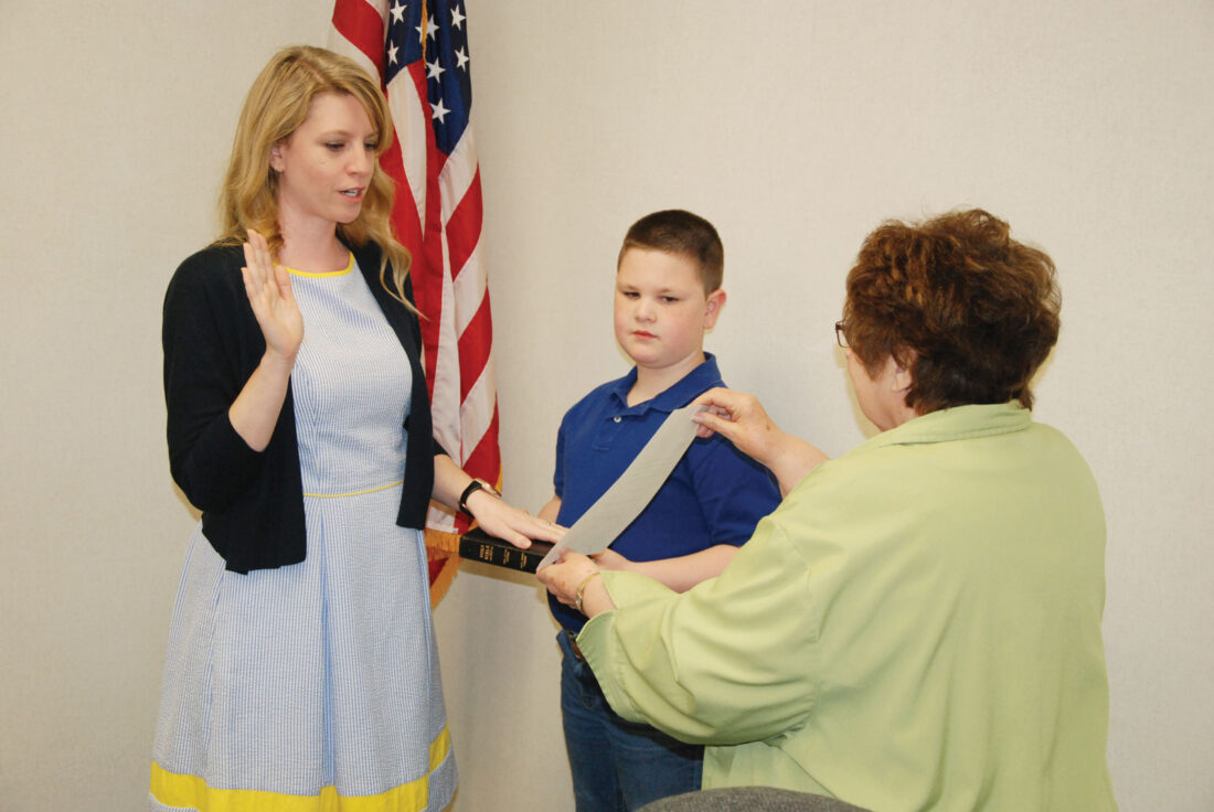 Parkersburg City Council approves personnel director, golf cart ...